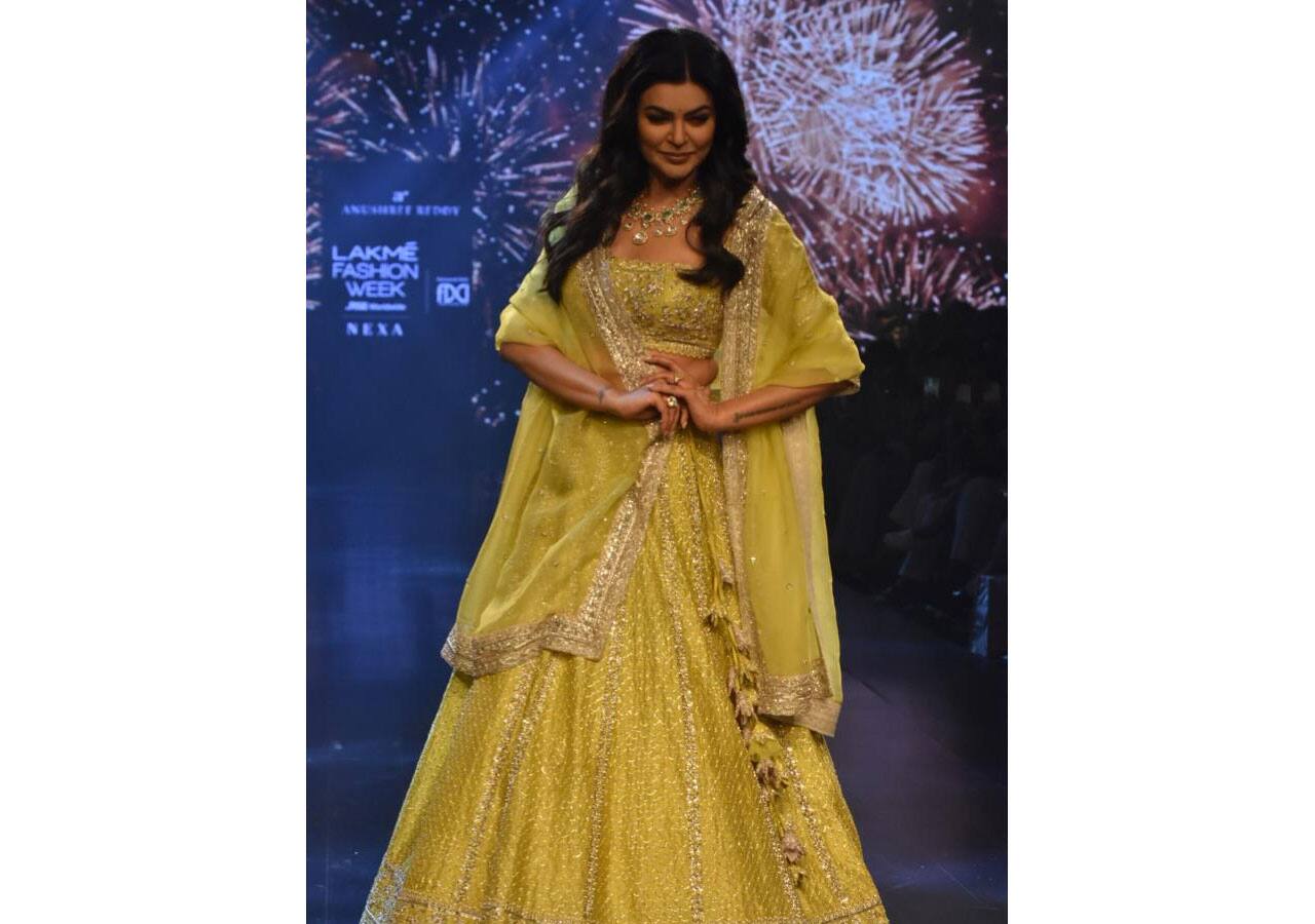 Sushmita Sen walks the ramp like a true diva