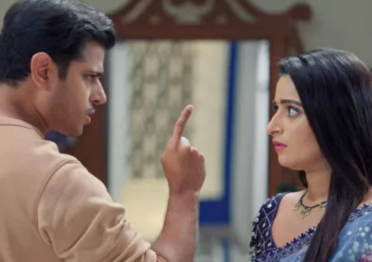 Anuj To Give Anupama Divorce Abhimanyu Uses Police To Stop Akshara In ...