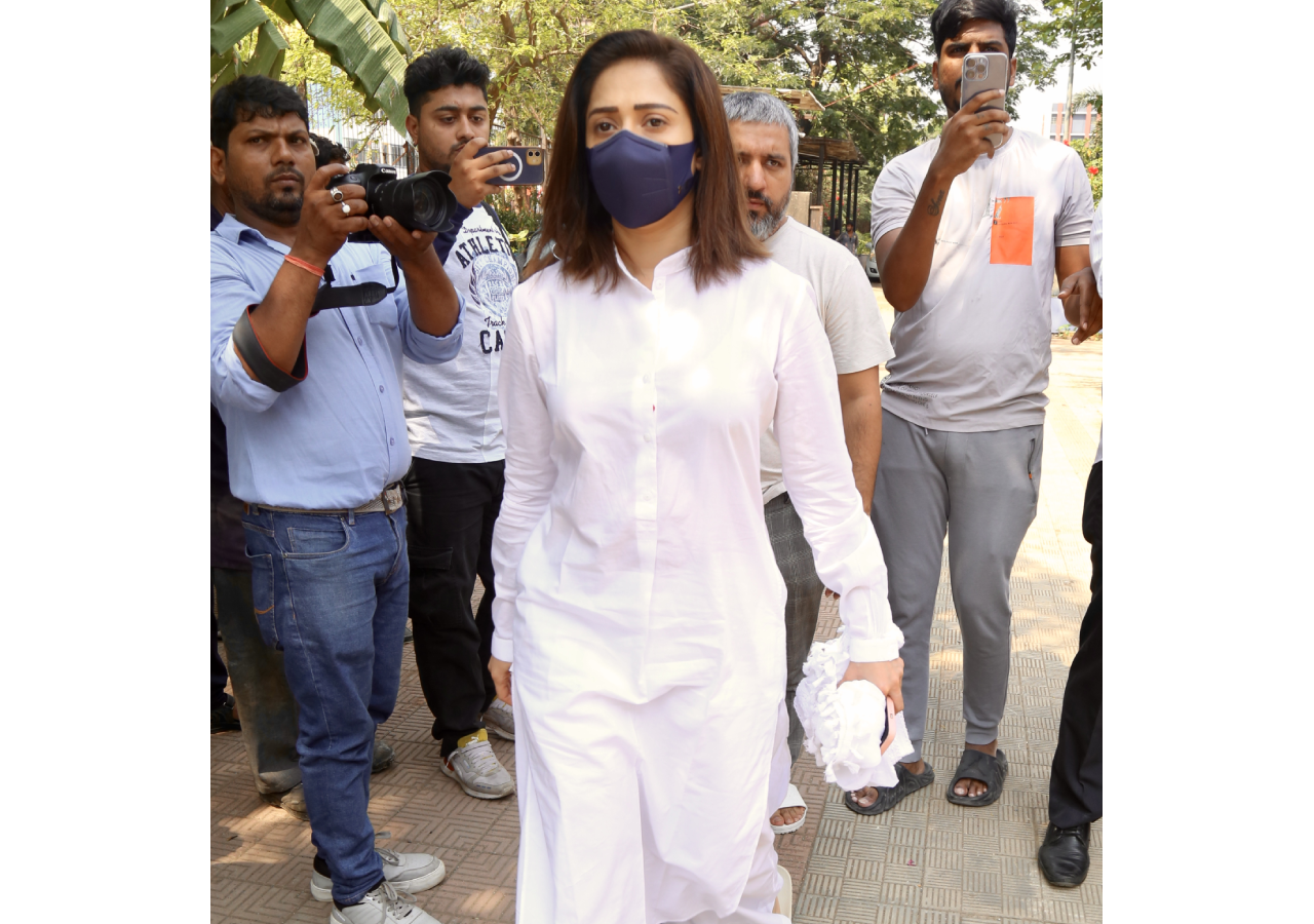 Mukesh Chhabra's mother passes away: Ayushmann Khurrana, Farah Khan ... Mukesh Chhabra's mother passes away: Ayushmann Khurrana, Farah Khan ...