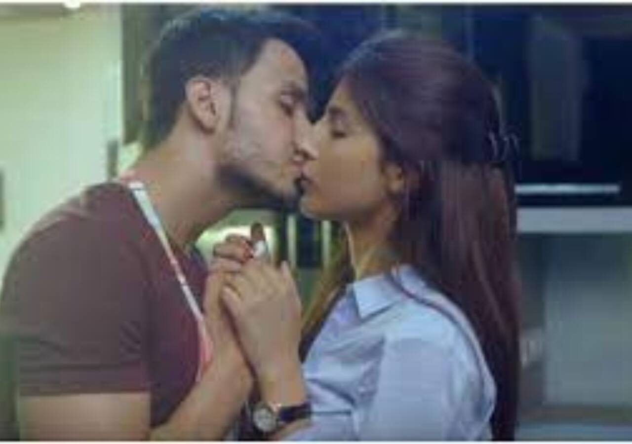 Avika Gor To Niti Taylor These Tv Actresses Did Not Shy From Giving Intimate Scenes Onscreen At