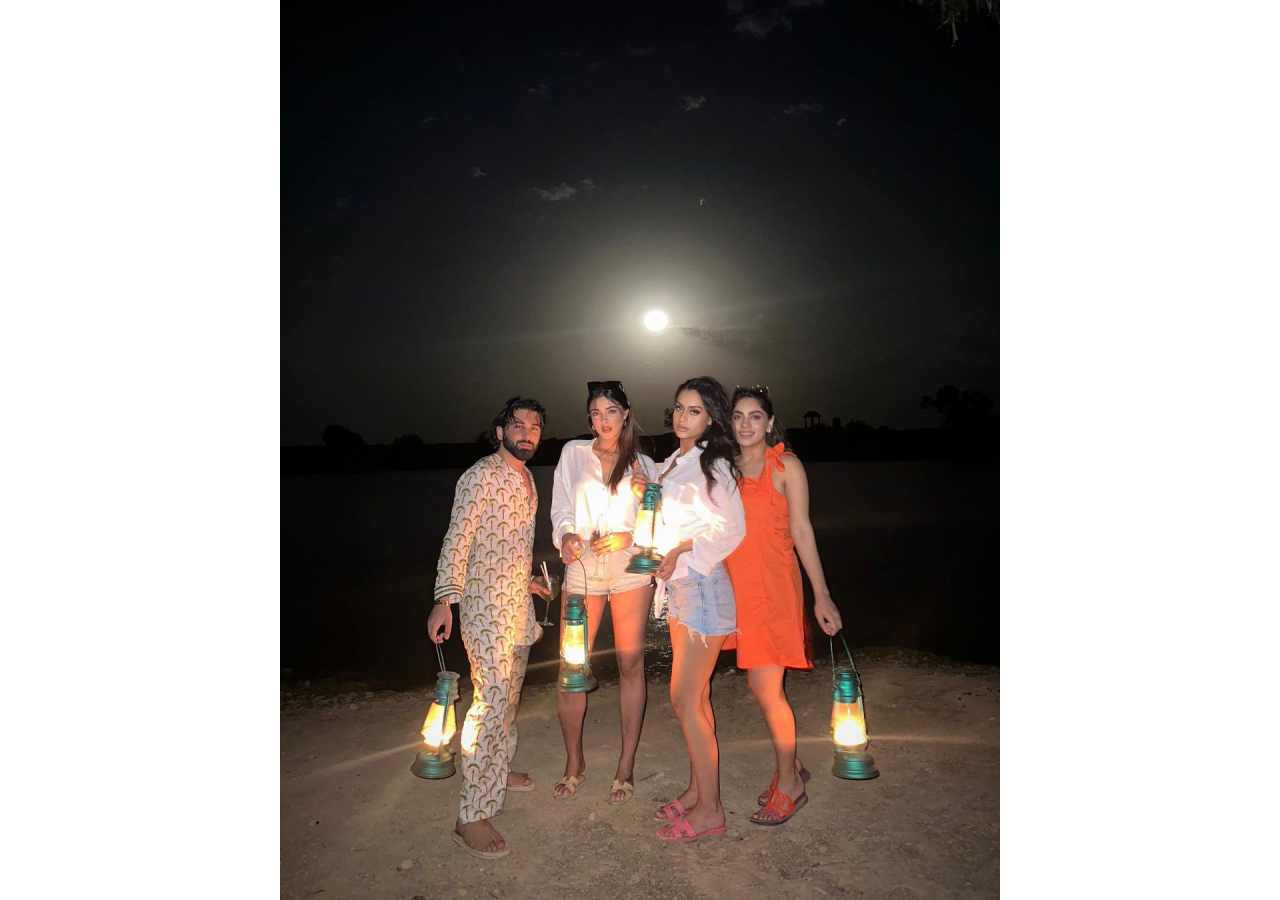 Nysa Devgn Is Having A Perfect Summer Vacation With Bestie Orhan