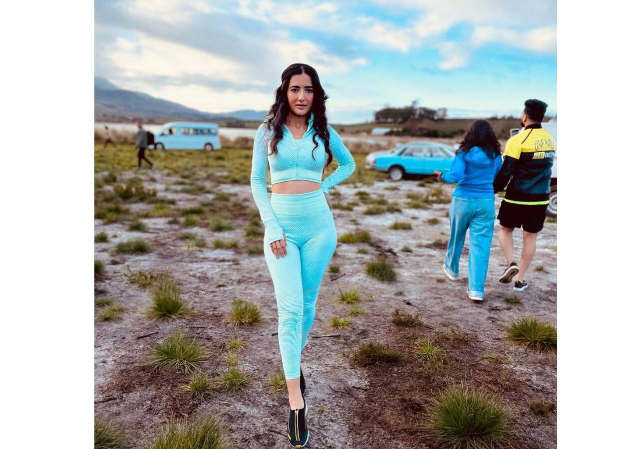 Khtron Ke Khiladi 13: Soundous Moufakir is the HOTTEST diva of this ...