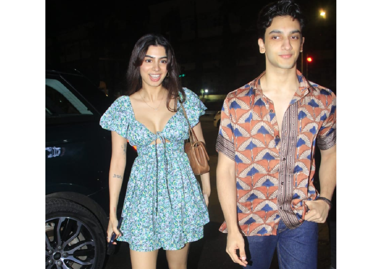 Suhana Khan dolls up in a short blue dress for The Archies co-star ...