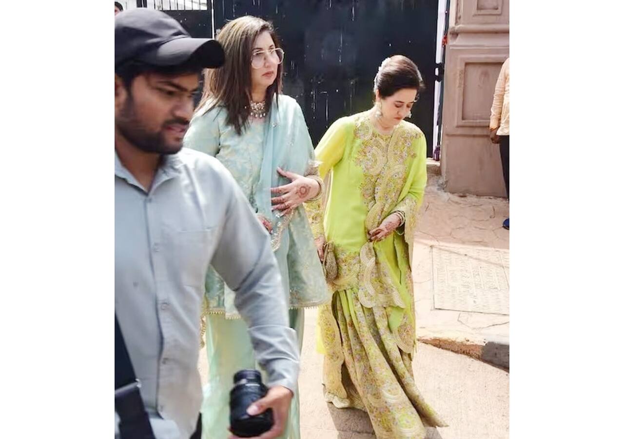 Sunny Deol's wife Pooja Deol makes a stunning appearance at Karan Deol ...