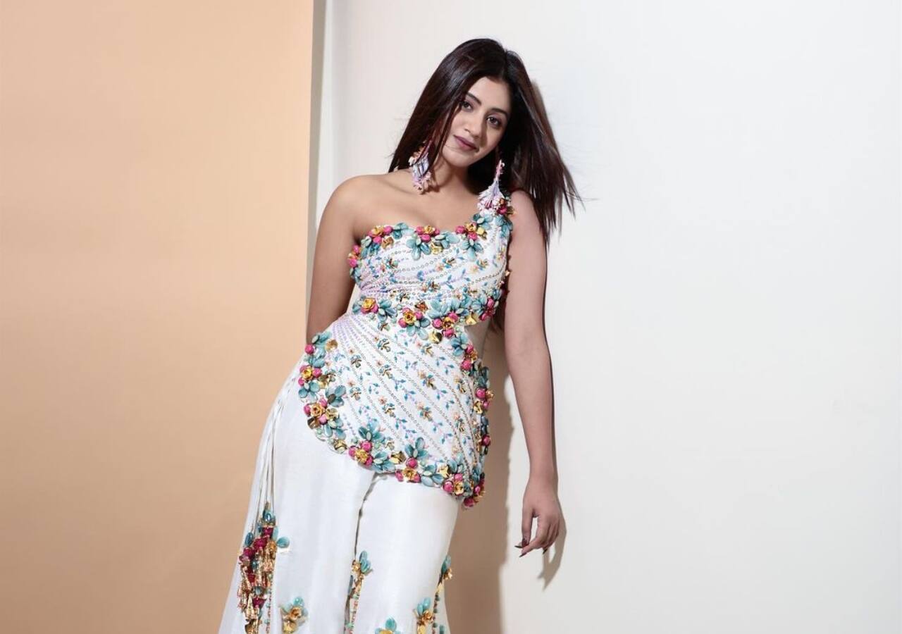 आवेज दरबार