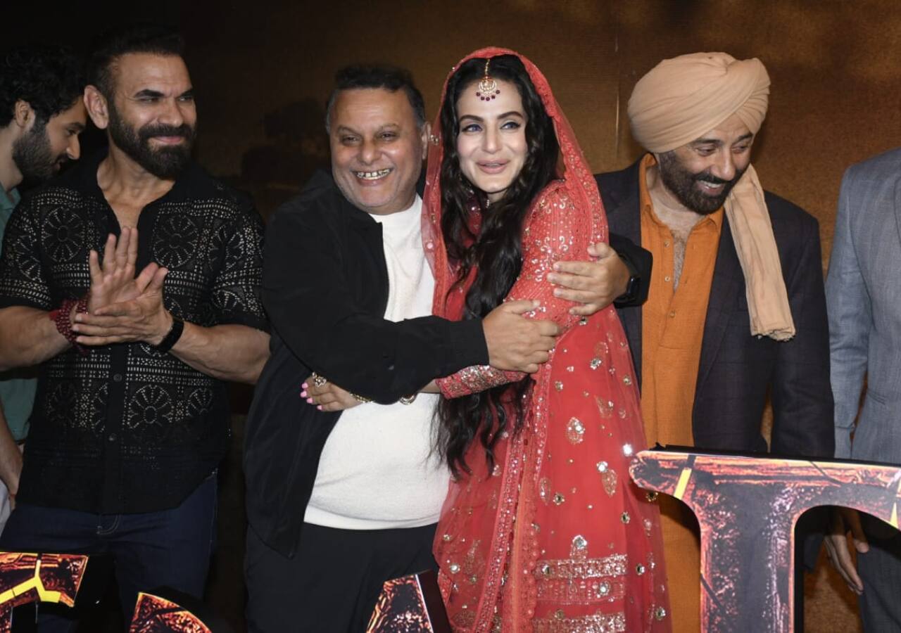 Gadar 2 Trailer launch event: Sunny Deol, Ameesha Patel make a smashing entry as Tara Singh and ...
