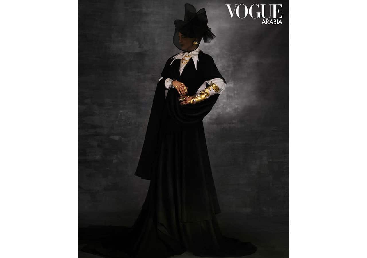 Rekha exudes royalty in recent photoshoot, proves she was, is, will be ...