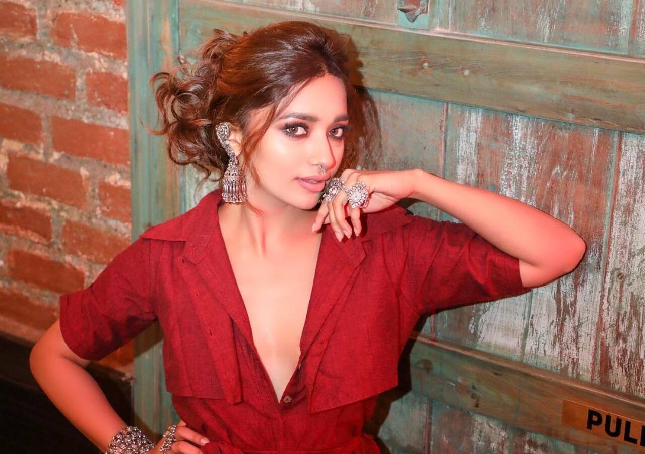 Jiya Shankar Bold Photos will blow your mind- बिग बॉस ओटीटी 2 की जिया शंकर की इन तस्वीरों से ...