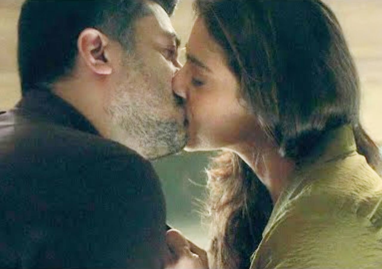 From kissing in The Trial to doubting Shah Rukh Khan: Kajol leaves fans in disbelief