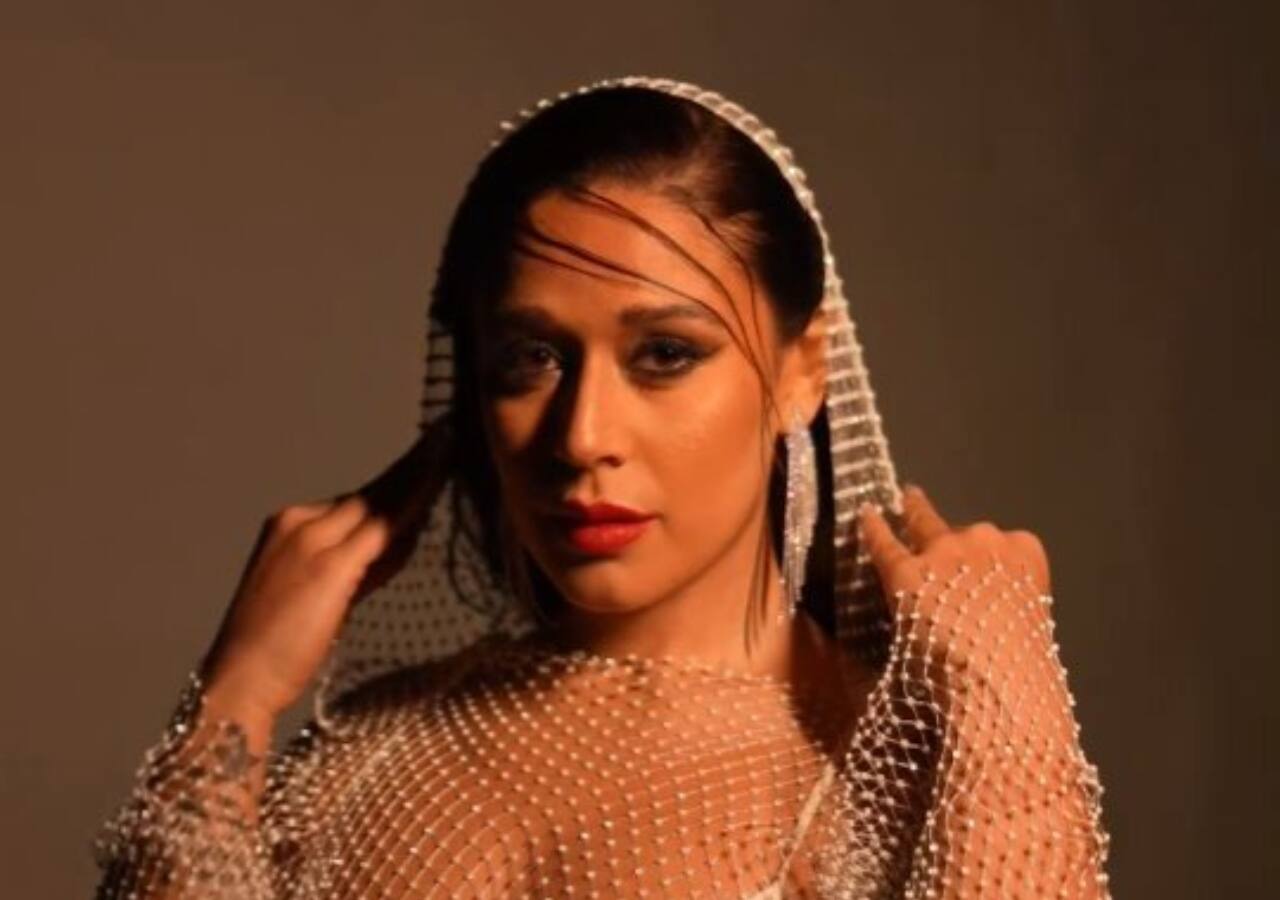 Krishna Shroff looked very bold in black outfit- बैट वुमन बनकर कृष्णा ...