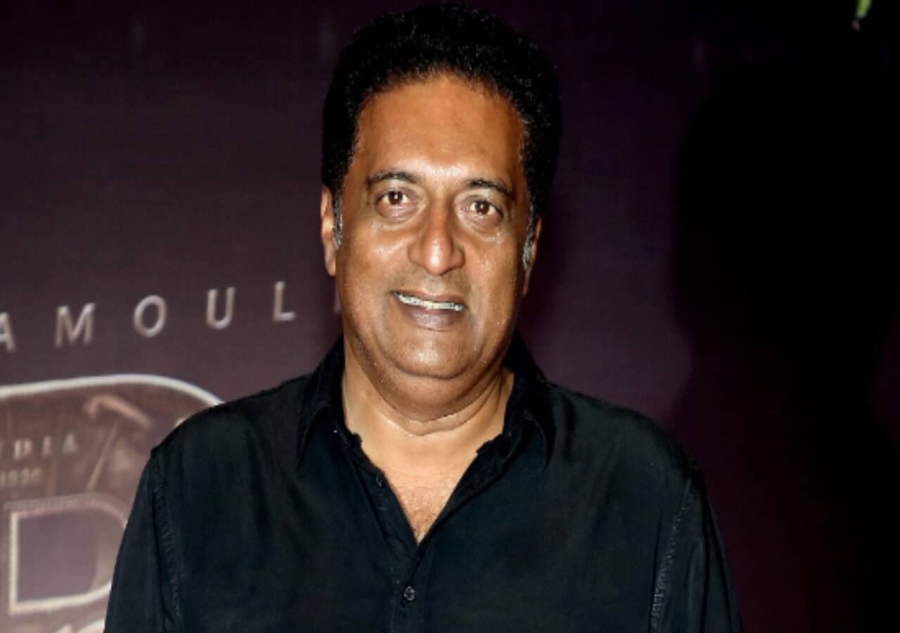 Chandrayaan 3: Prakash Raj in legal trouble after disparaging tweets on ...