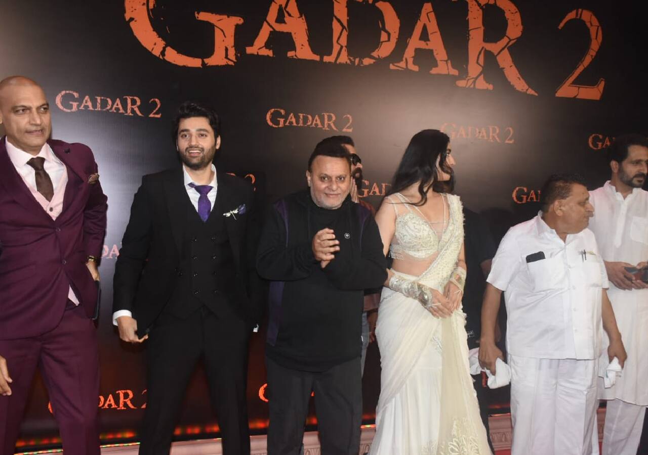 Gadar 2 special screening: Nana Patekar hugs Sunny Deol; Bobby Deol ...