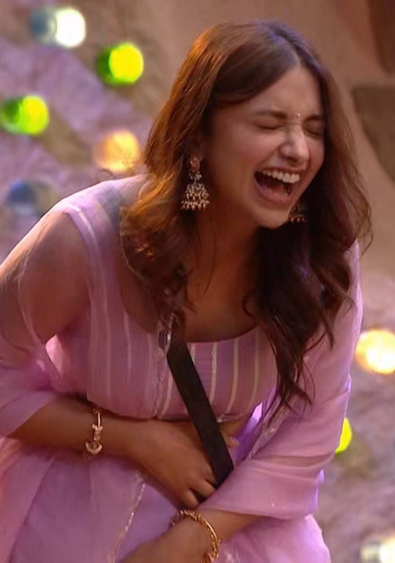 Bigg Boss OTT 2: Jiya Shankar dishes out Indian Disney princess vibe in ...