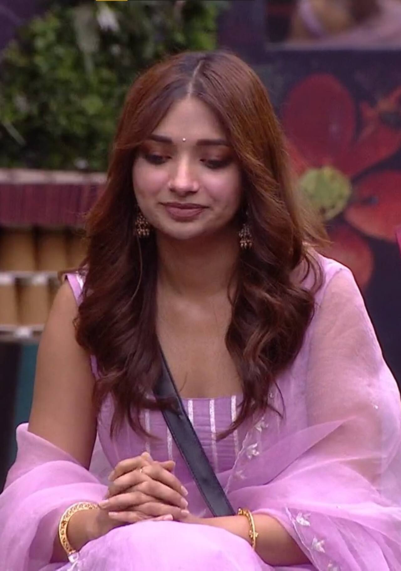 Bigg Boss OTT 2: Jiya Shankar dishes out Indian Disney princess vibe in ...