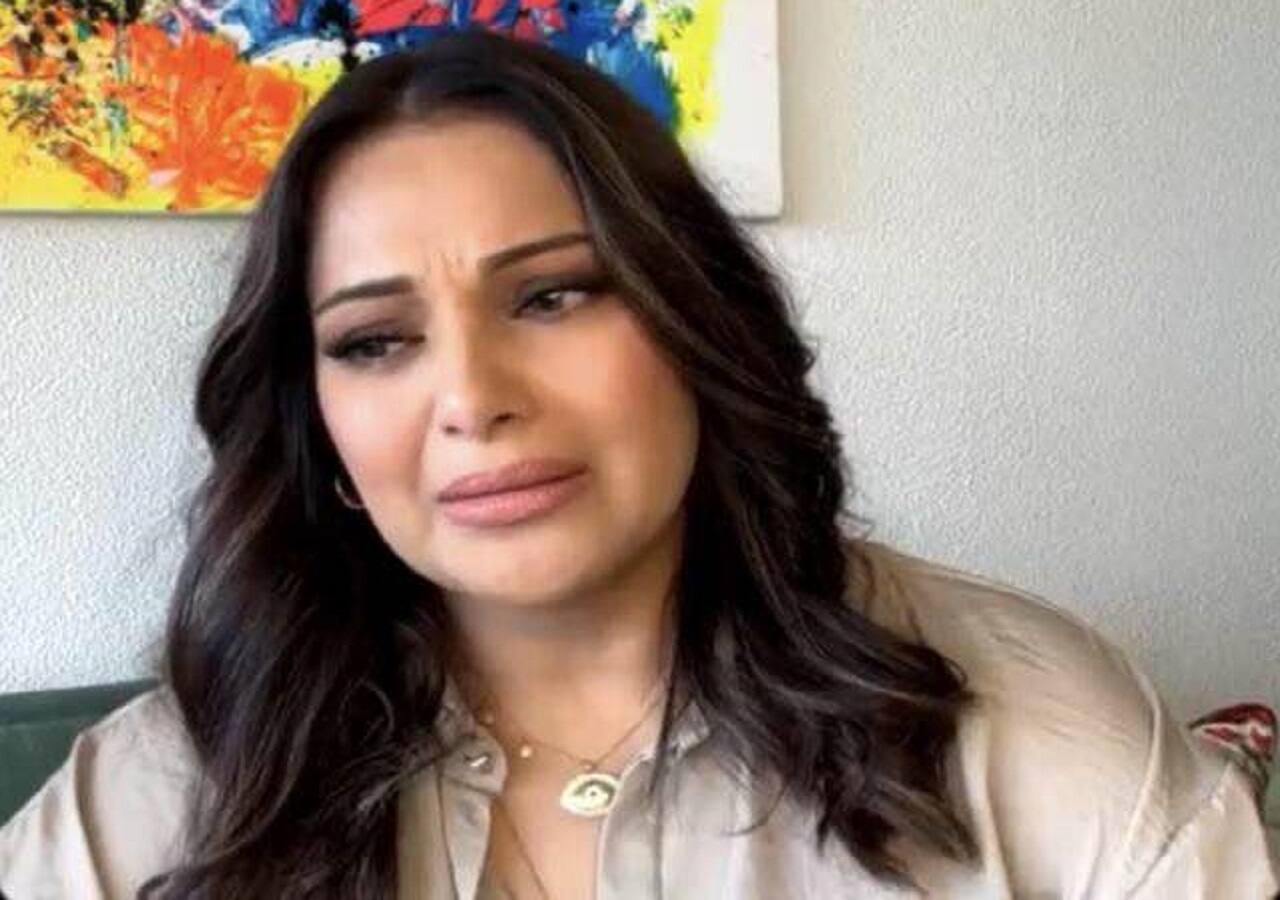 Bipasha Basu breaks down while revealing her 3 month old daughter Devi ...