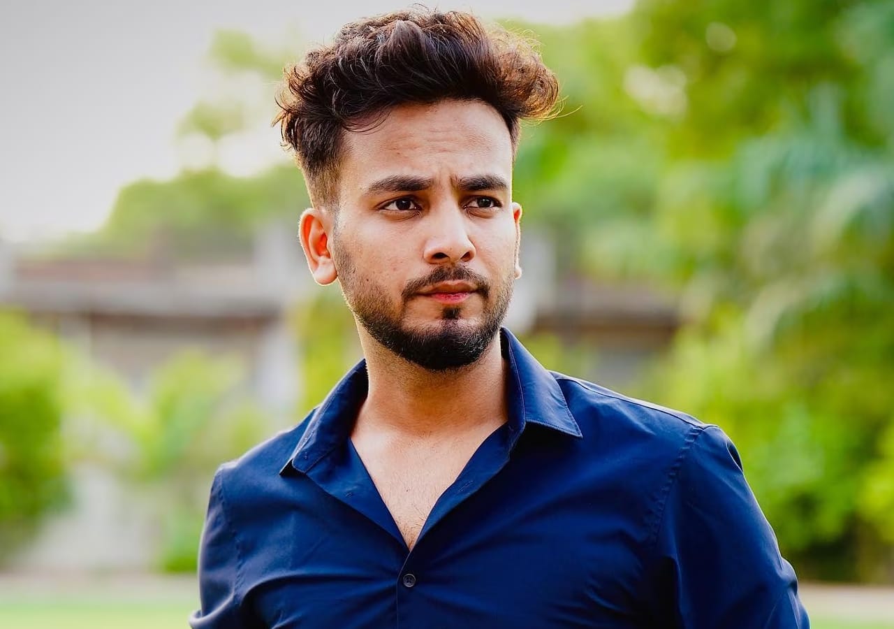Bigg Boss Ott 2 Elvish Yadav Abhishek Malhan Manisha Rani And Other