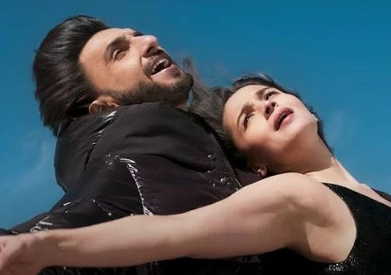 With Rocky Aur Rani Kii Prem Kahaani crossing 100 crore, Alia Bhatt proves she is the lady ...