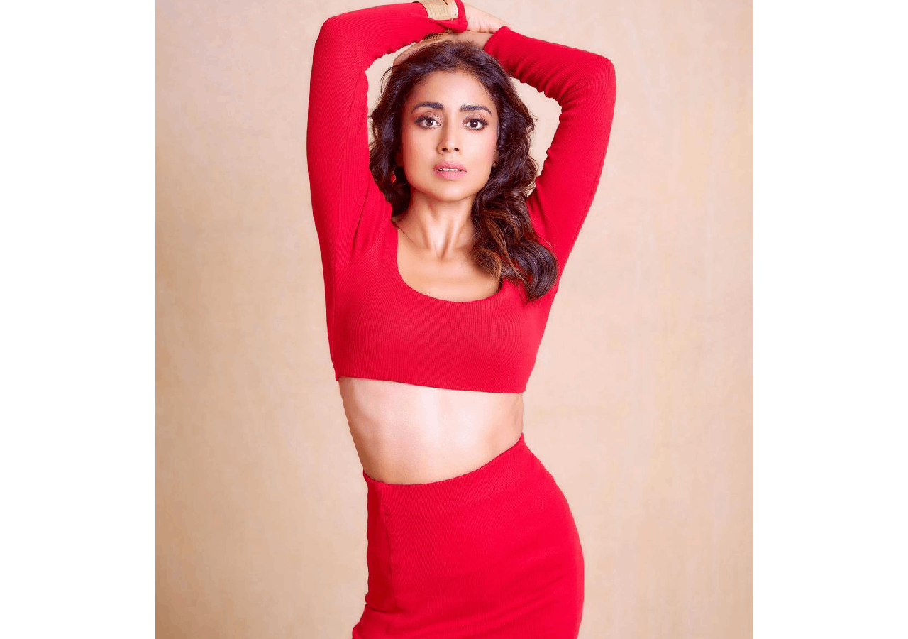 Drishyam star Shriya Saran sets internet ablaze in hot red coord set; flaunts well toned midriff ...