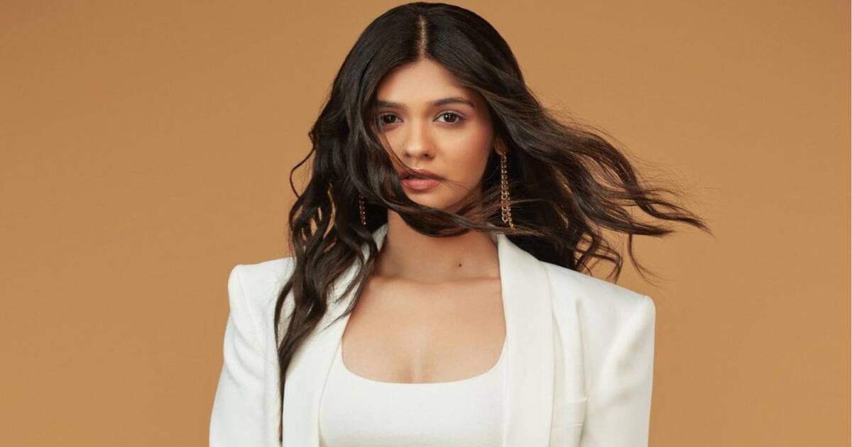 Top 10 glamorous looks of Pranali Rathod