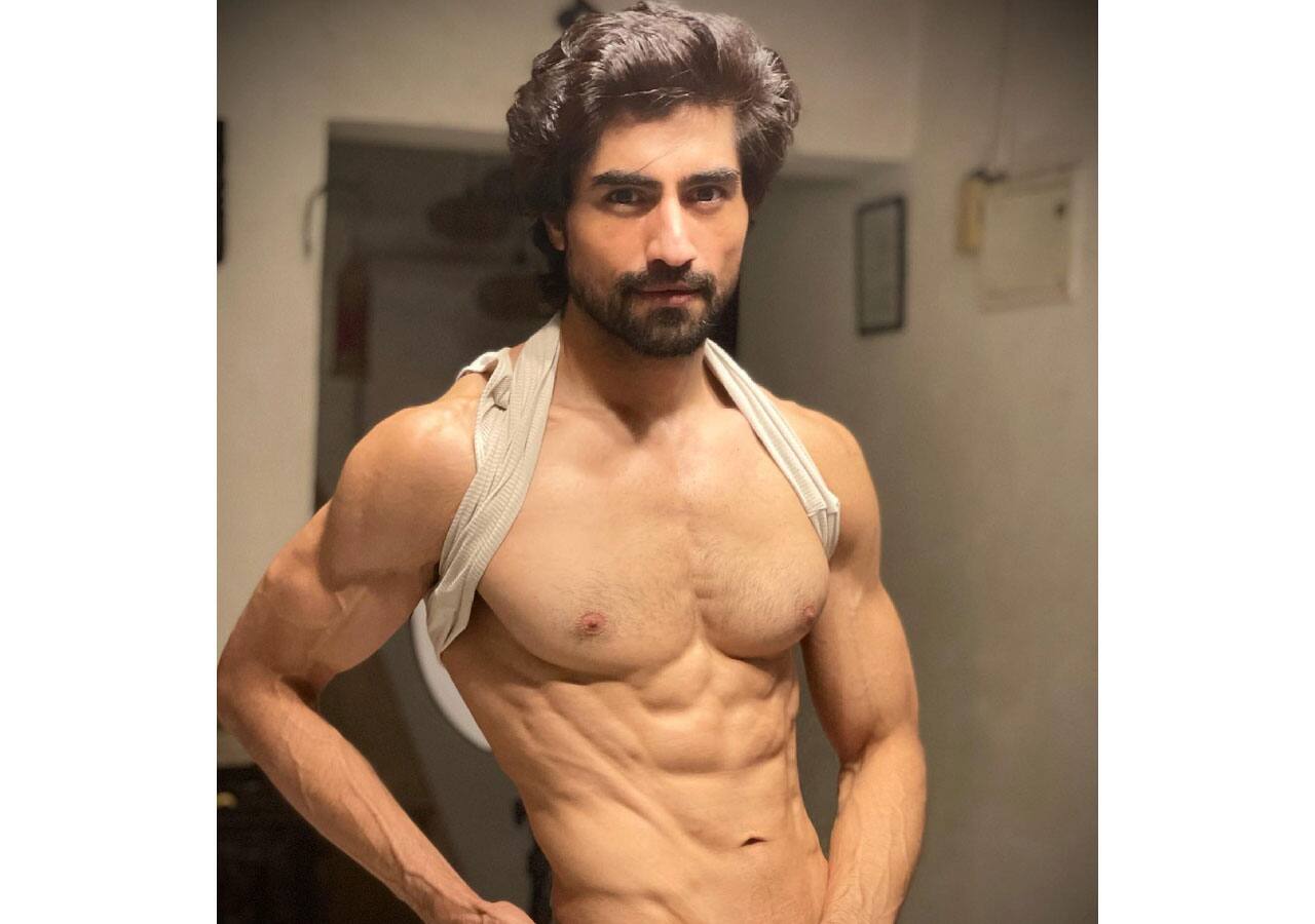 Yeh Rishta Kya Kehlata Hai stars Harshad Chopda, Shivangi Joshi and ...