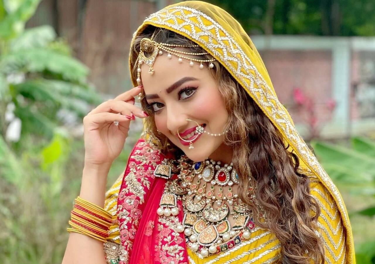 Madalsa Sharma became Radha on the set of Anupama - सीरियल अनुपमा के ...