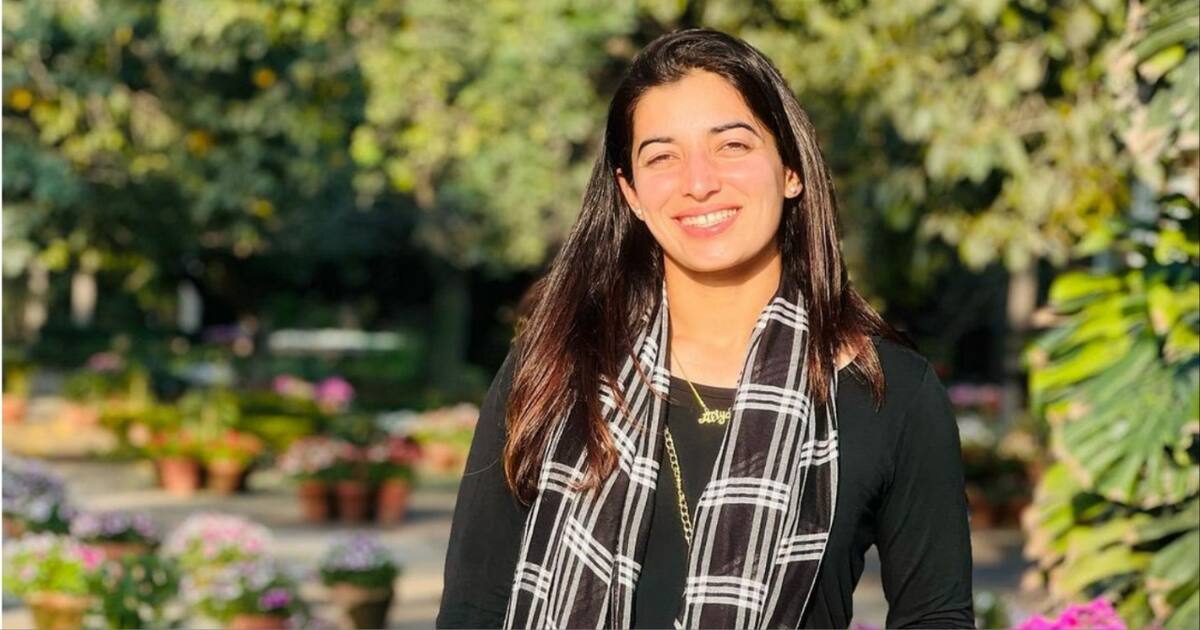 Pakistan National Cricket Team's Aliya Riaz is as gorgeous as Mahira Khan