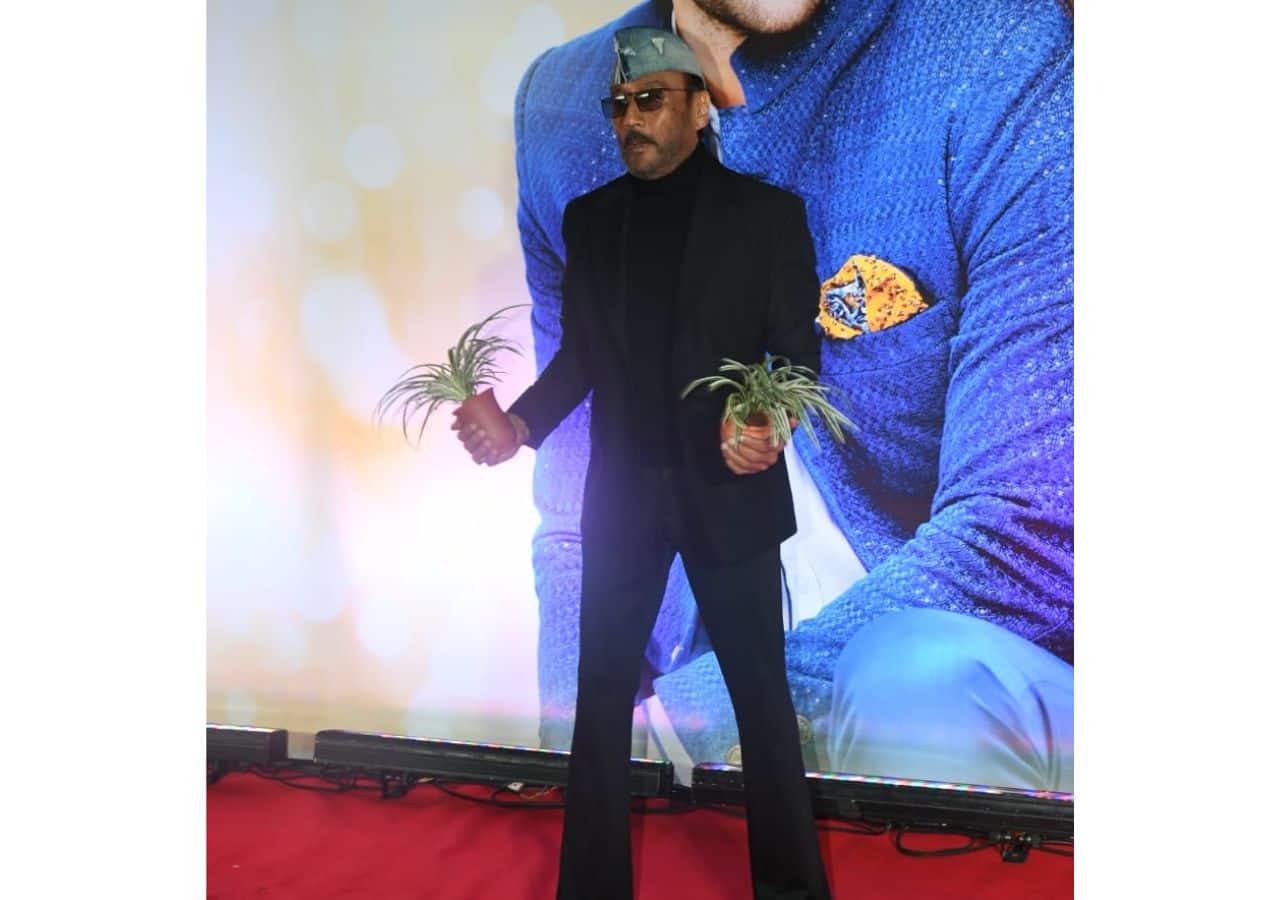 Sunny Deol son Rajvir Deol debut film Dono screening photos : सनी देओल ...