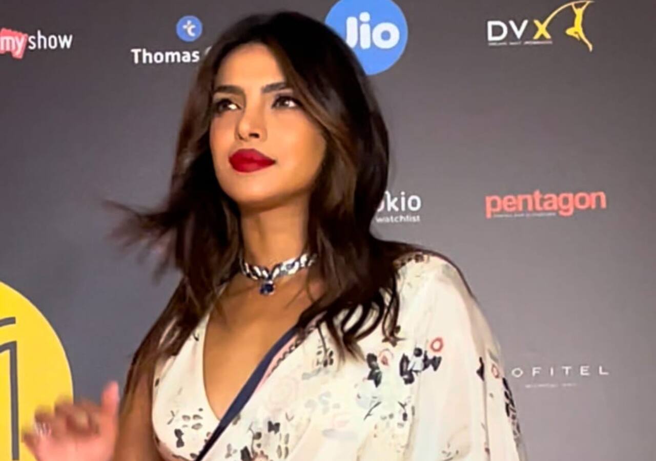 Priyanka Chopra arrived at MAMI film festival wearing a saree, see ...