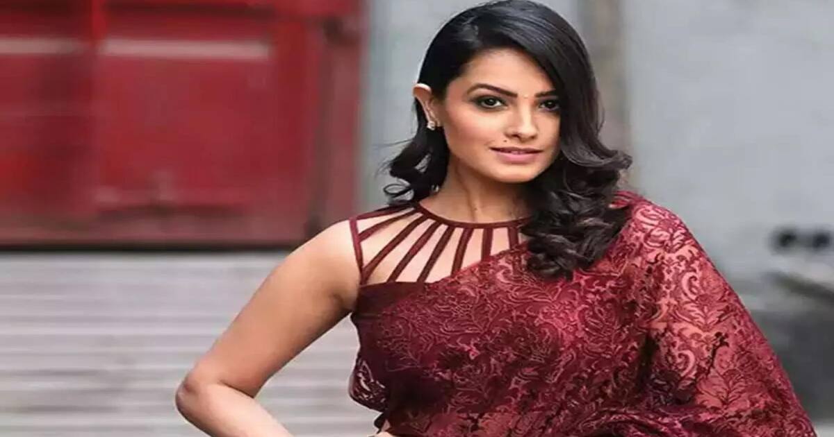 Top 10 trending blouse designs inspired by TV actresses for the festive ...