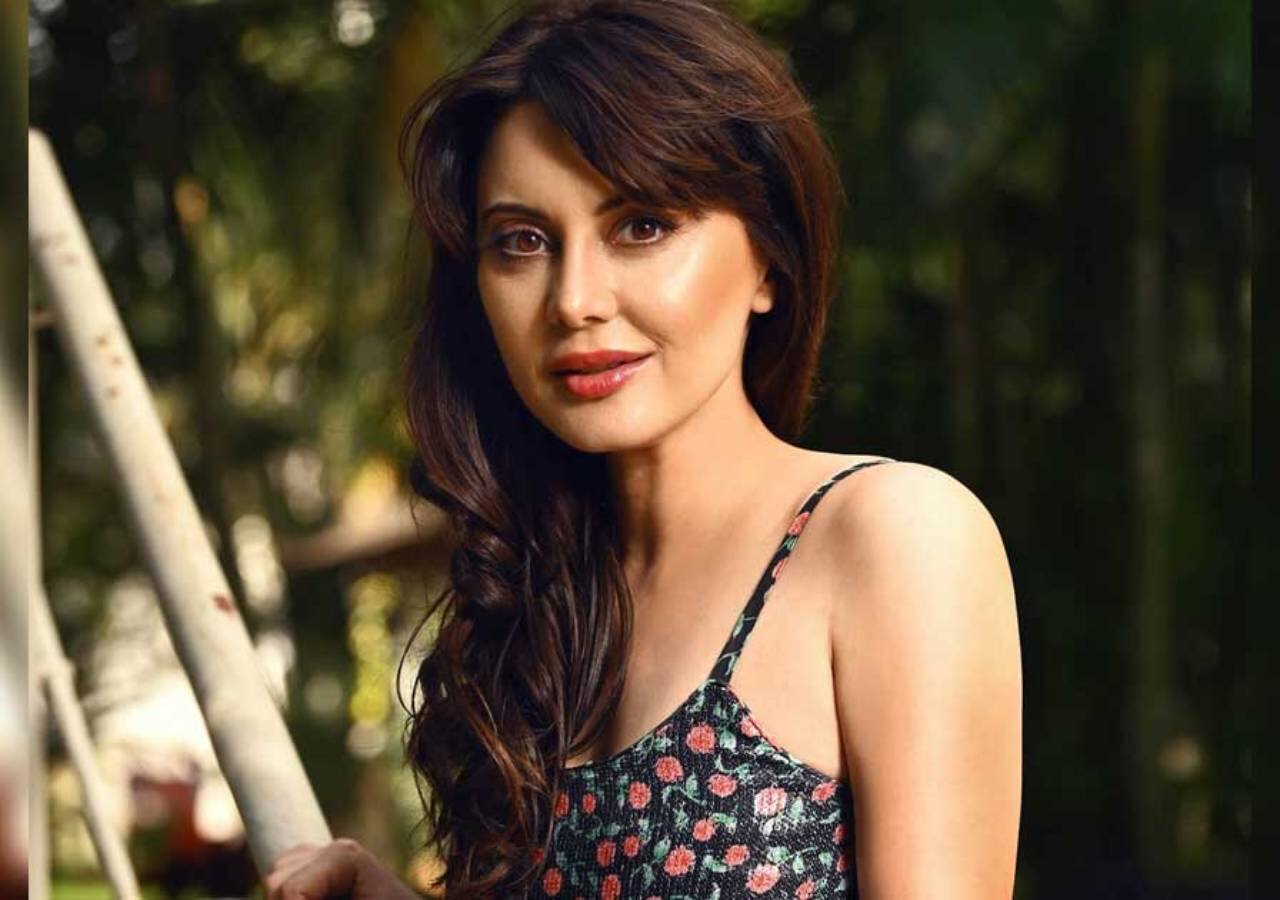 before mamta kulkarni rimi sen minisha lamba shakti kapoor tanisha ...