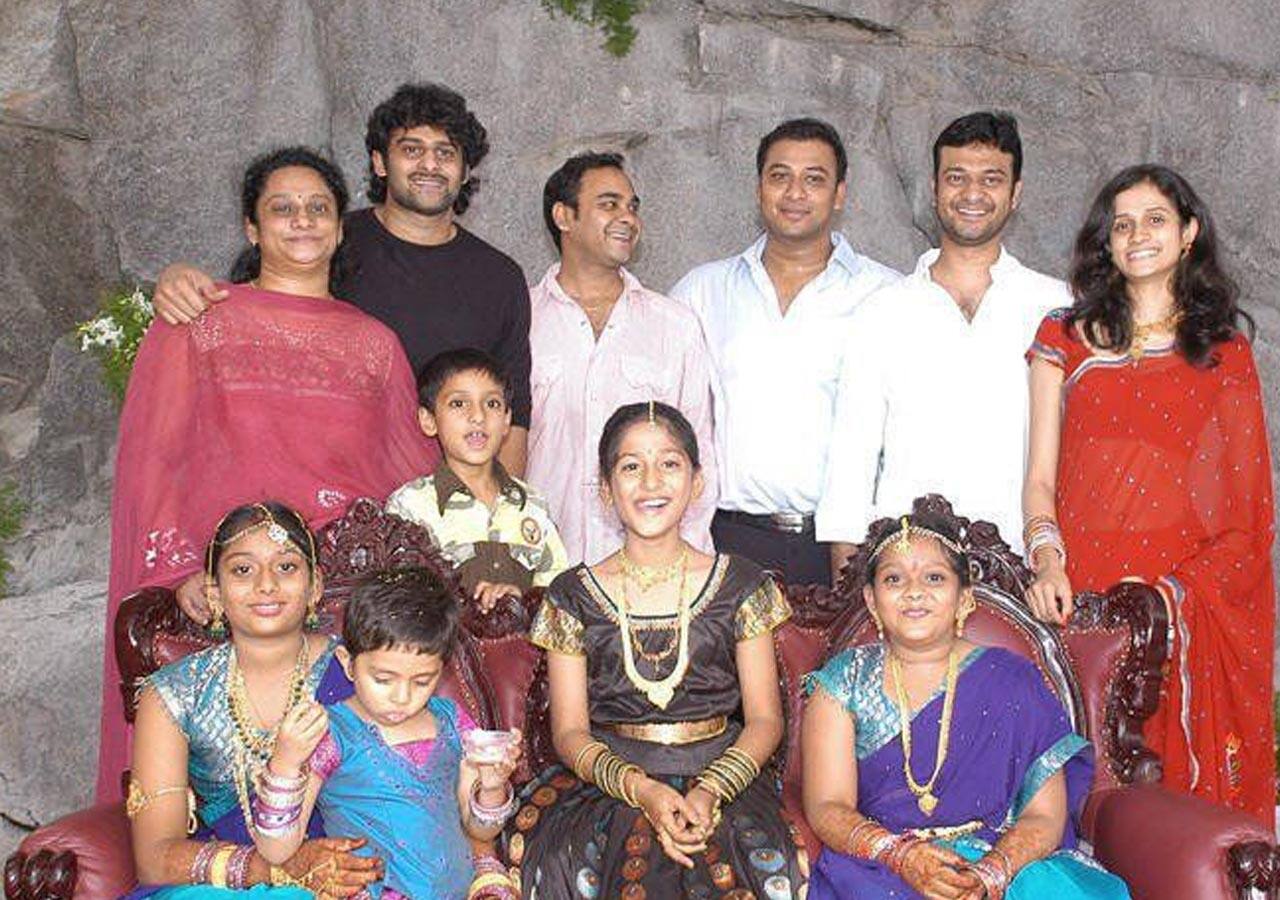 Prabhas' unseen pictures with his family that prove he holds his loved ...