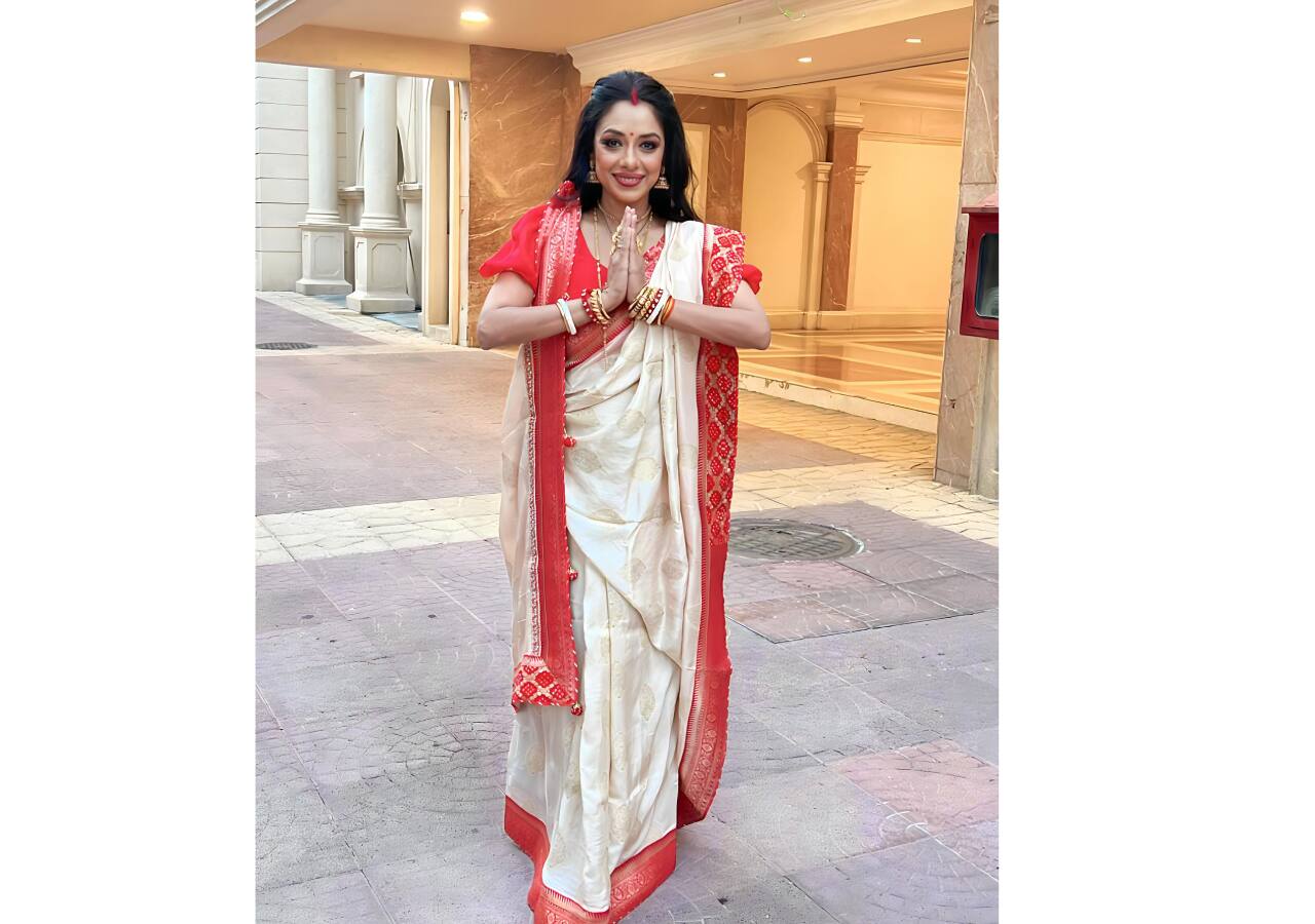 Rupali Ganguly Looks beautiful In bengali saree at sindoor khela photos ...