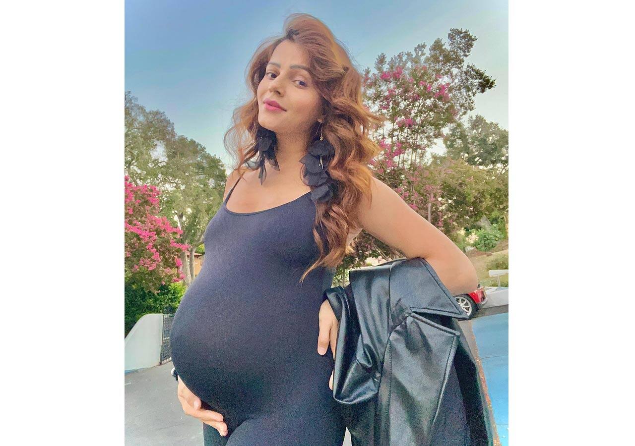 Rubina Dilaik bares her fully grown baby bump as she decks up like a ...