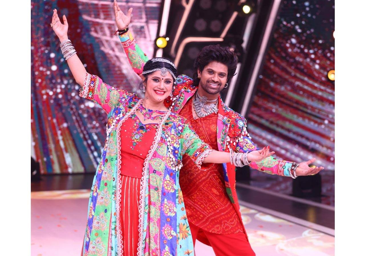 Jhalak Dikhhla Jaa 11: Shoaib Ibrahim, Dipika Kakar get all mushy; meet the complete list of ...