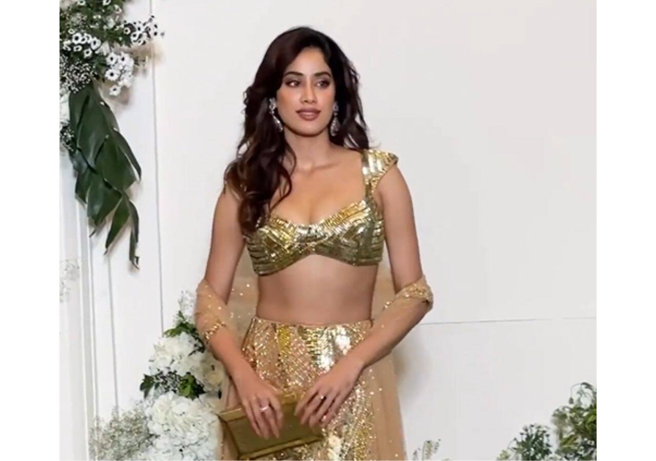 Disha Patani and more actresses trolled for their style in Diwali party : दिवाली पार्टी में अपने ...