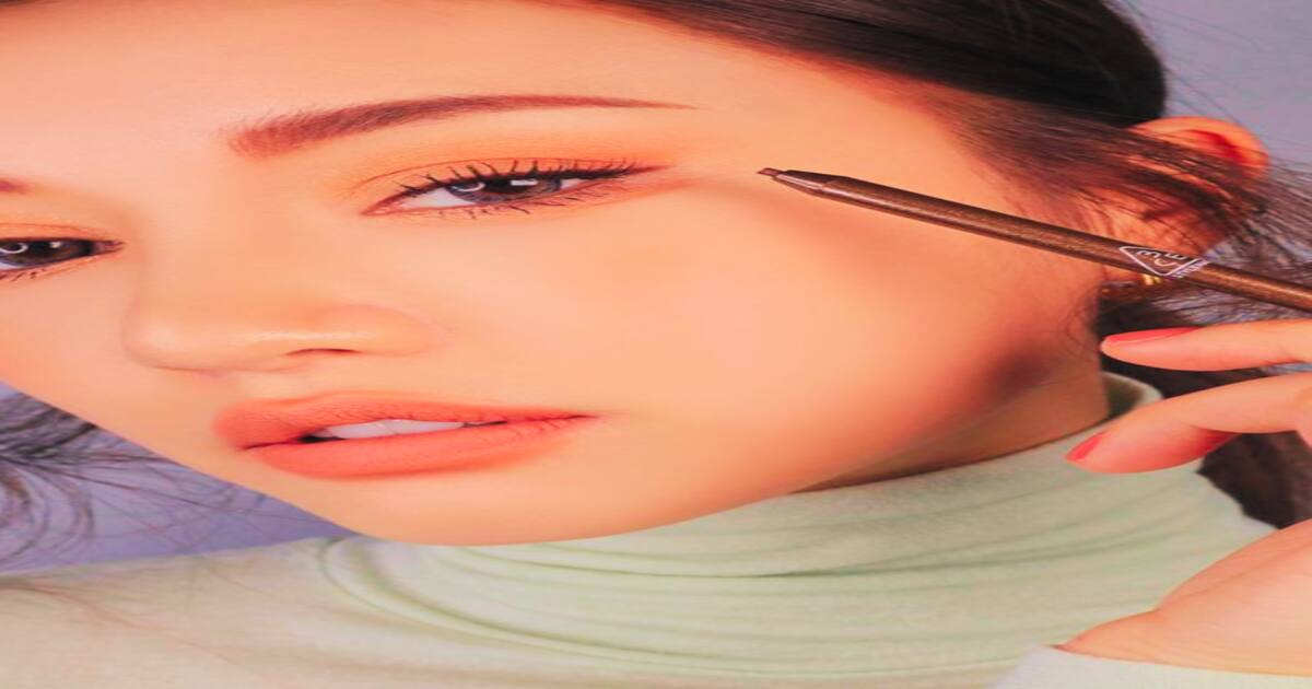 Top 6 Korean beauty essentials for your makeup kit