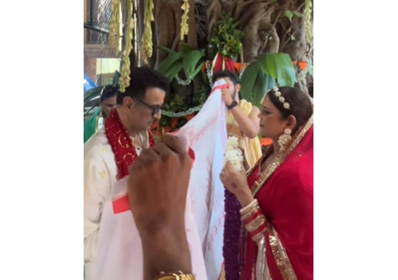 Ronit Roy remarries wife Neelam bose photos - रोनित रॉय ने पत्नी नीलम ...
