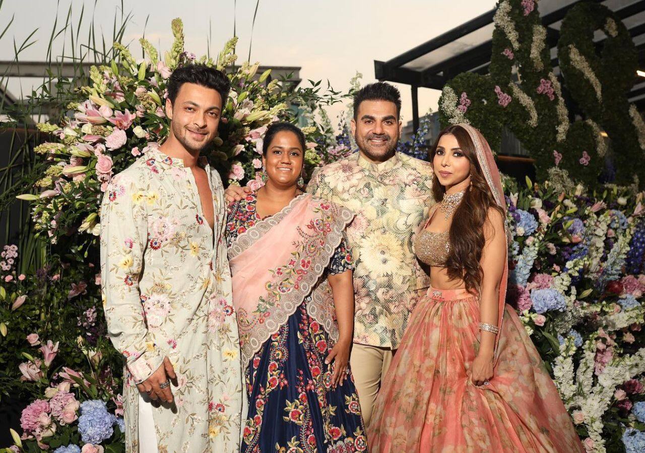 Arbaaz Khan and Sshura khan pose with family members, Photos gone viral : अरबाज खान और शूरा खान ...