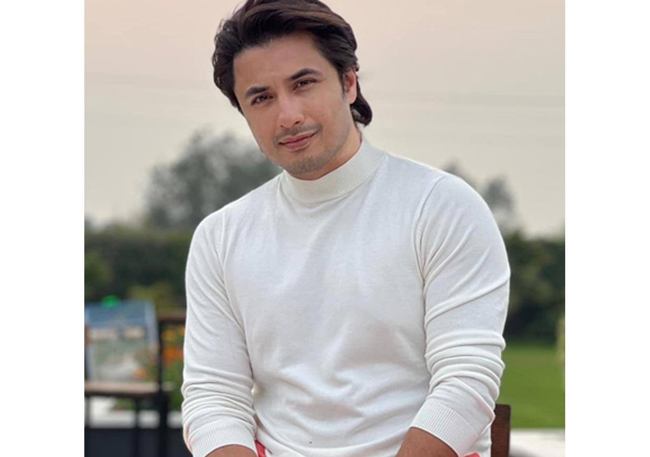 Tere Bin actress Yumna Zaidi, Mahira Khan and more Pakistani celebs and ...