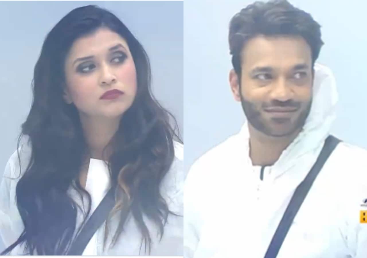Bigg Boss 17 Mannara Chopra Breaks Down As Vicky Jain Nominates Her