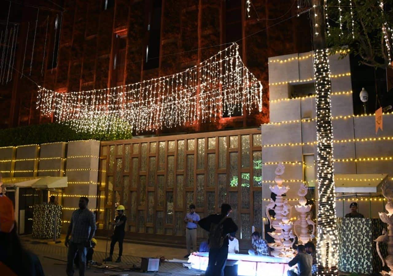 Ahead of Ayodhya Ram Mandir inauguration, Mukesh Ambani's Antilia ...