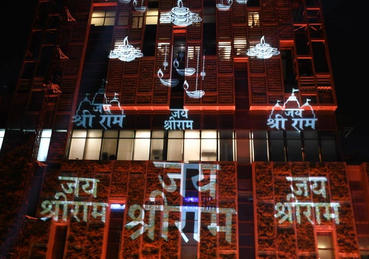 Ahead of Ayodhya Ram Mandir inauguration, Mukesh Ambani's Antilia ...