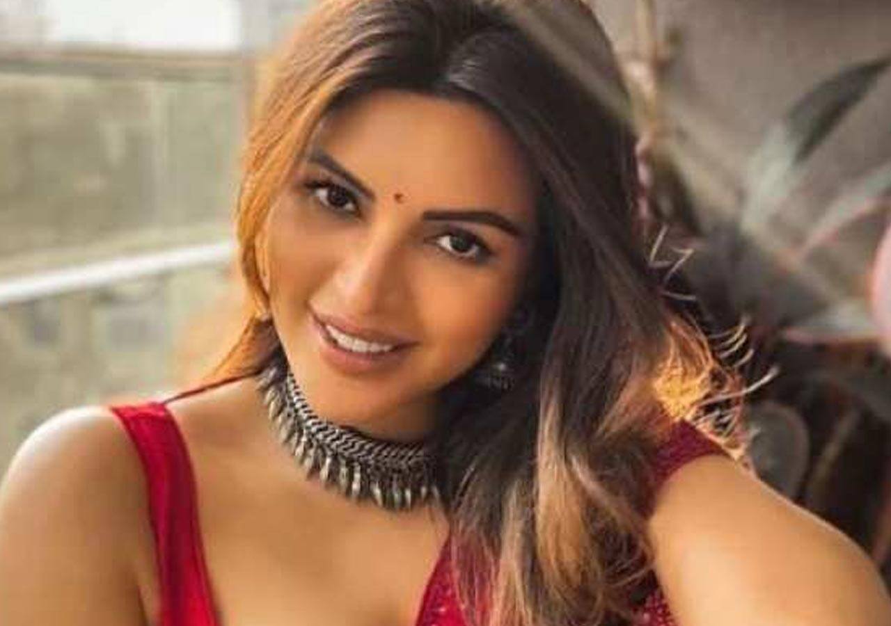 Bridgerton, Gandii Baat and other OTT shows with unabashed s*x scenes ...