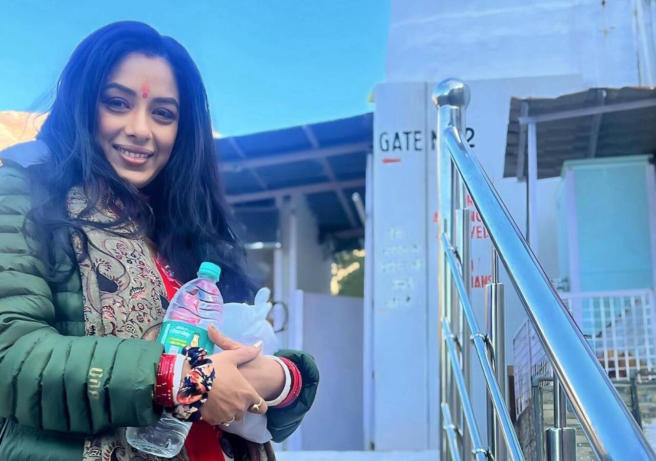 Rupali Ganguly shared a photo from the Mata Vaishno Devi temple ...