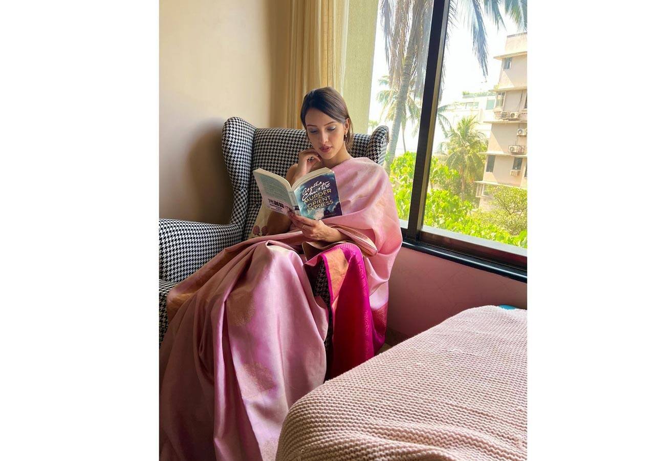 Animal star Triptii Dimri's lavish house with aesthetic decor and ...
