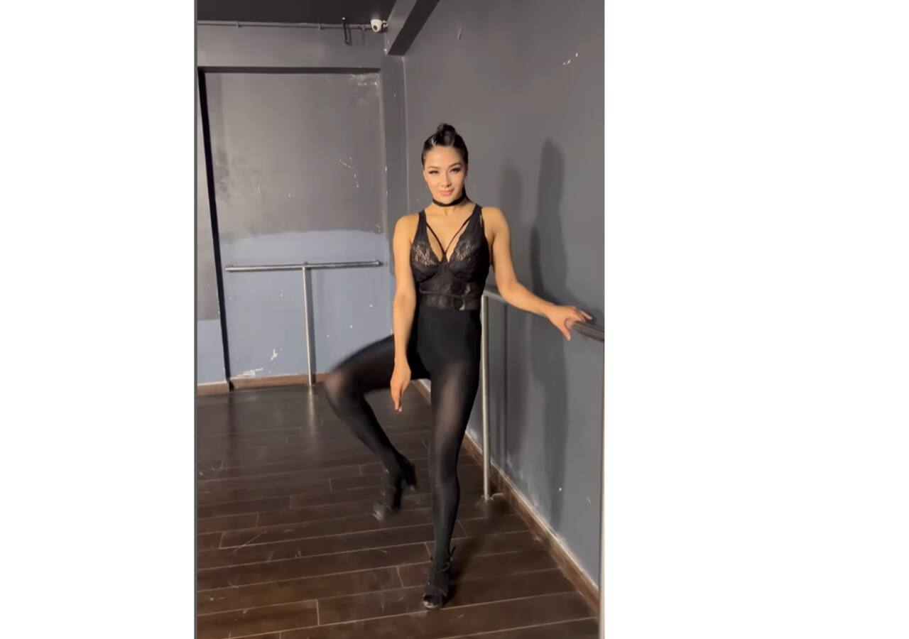 Namrata Malla Fail urfi javed-sunny leone in Boldness, View - नम्रता ...