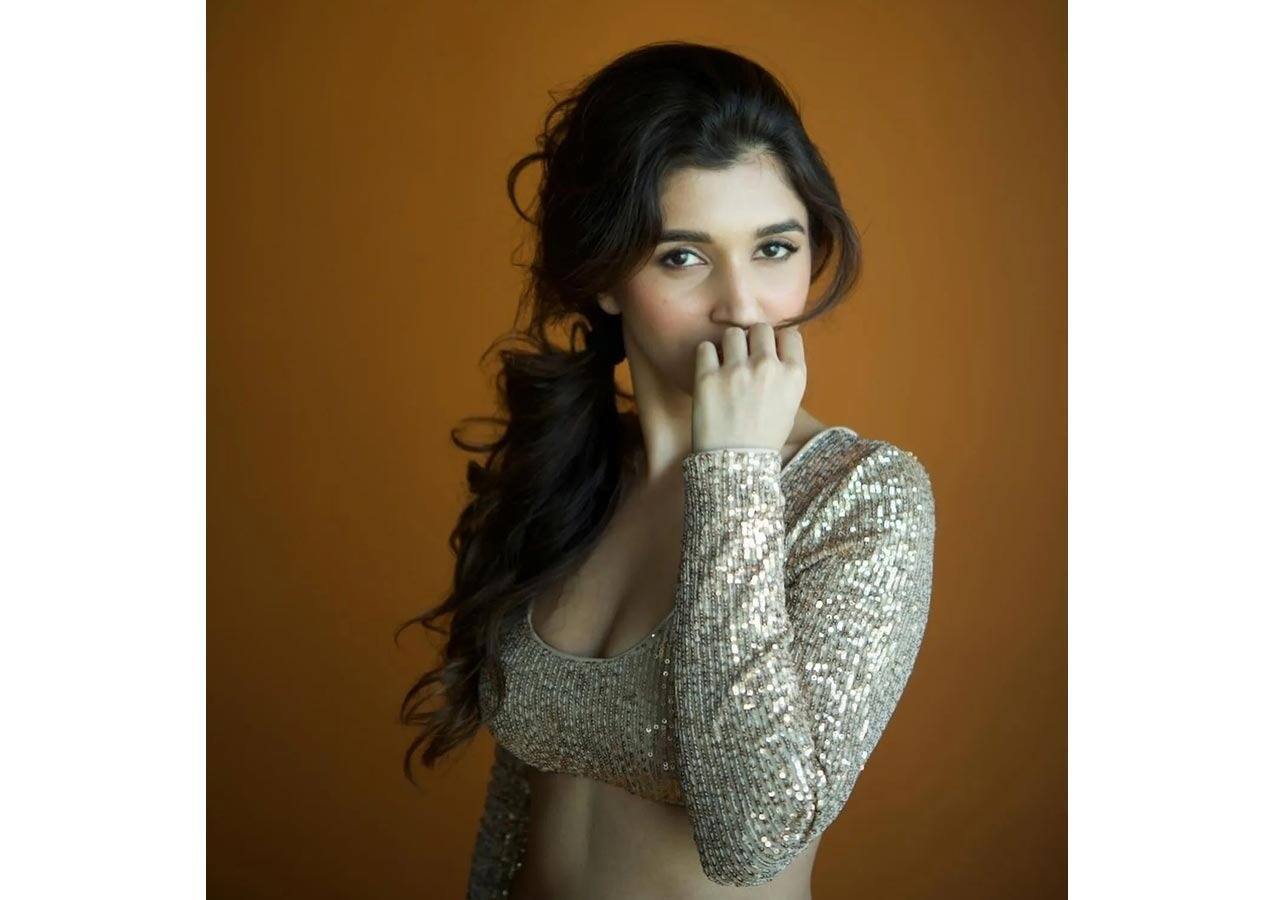 Anupama fame nidhi shah and nishi saxena bold photos viral - अनुपमा फेम निधी शाह और निशी सक्सेना ...