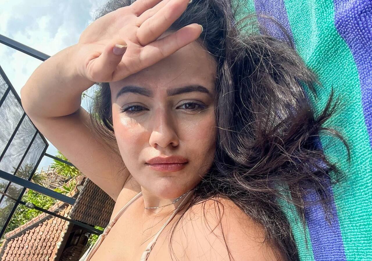 Aahna Sharma bold look will give you goosebumps- आहना शर्मा ने शेयर कीं बोल्ड तस्वीरें, घायल हुए ...