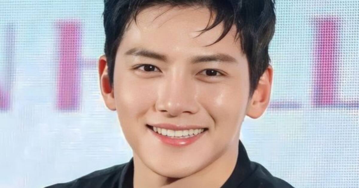 Top 9 Korean actors who won hearts with their acting and looks