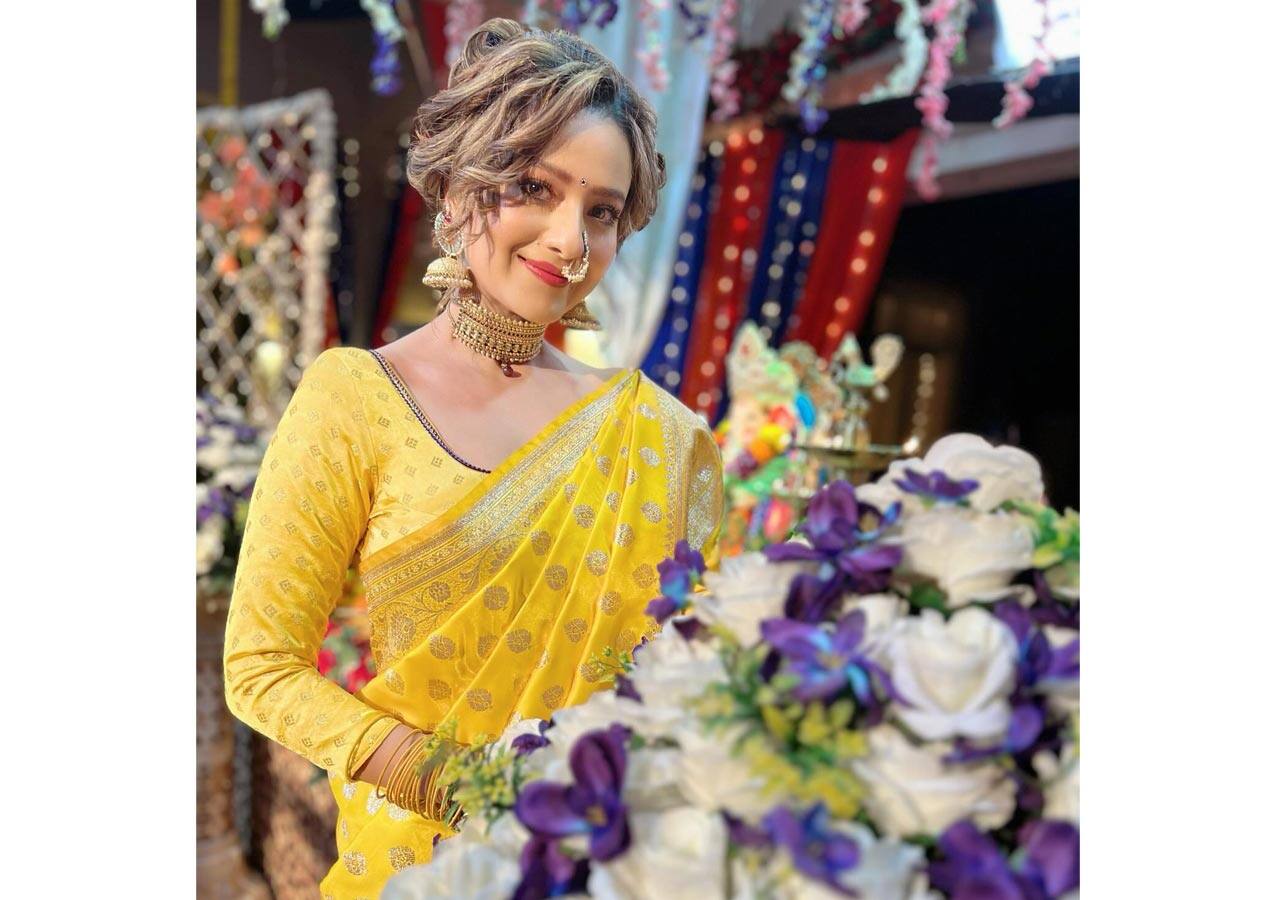 Anupama BTS Photos Sukirti Kandpal aka shruti bold look - अनुपमा के सेट पर कलाकारों की मस्ती ...